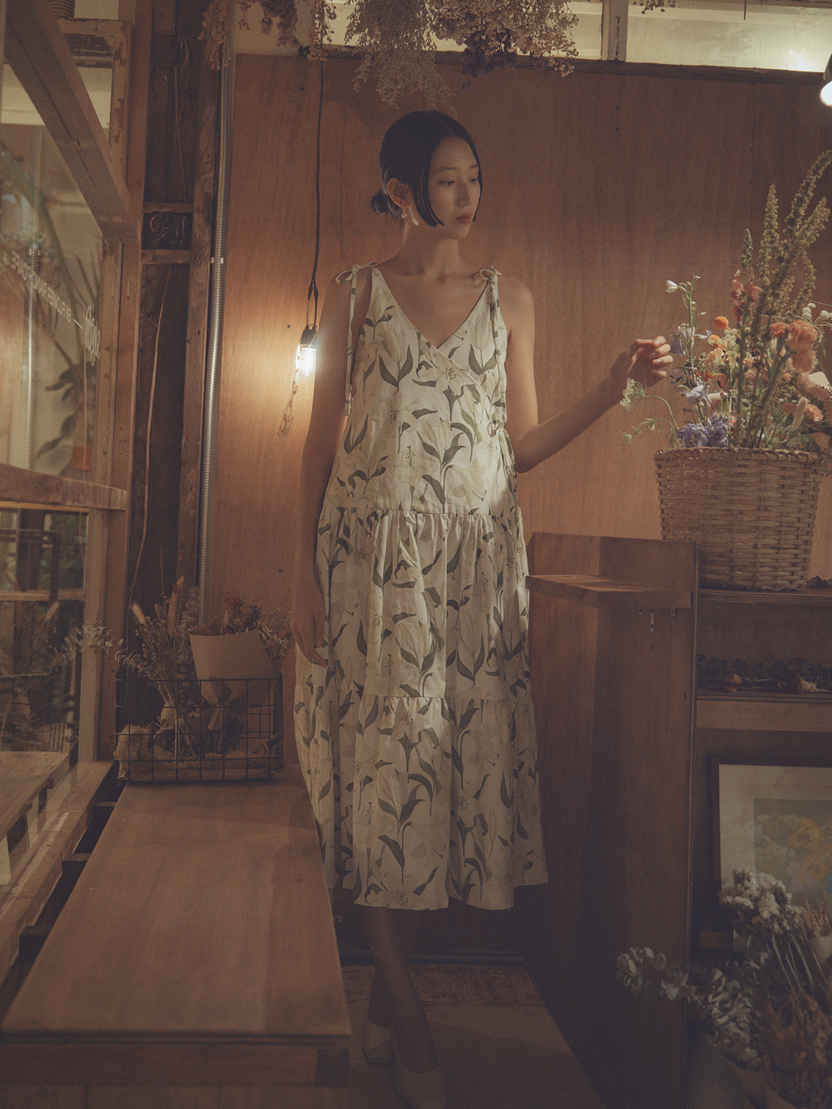 Yugto Dress in Lily